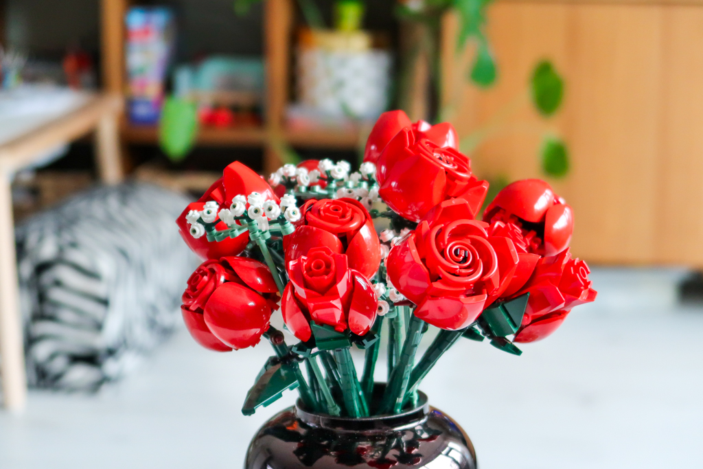 Celebrate Valentine's Day with the new LEGO Icons Bouquet of Roses set ...