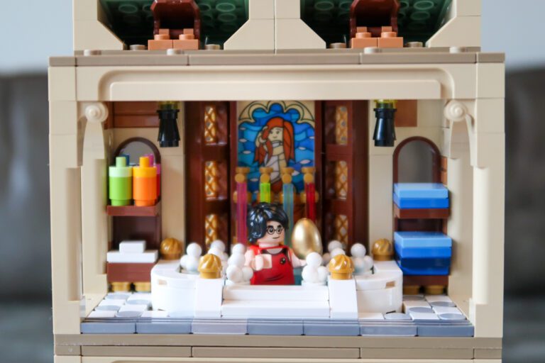 MOC build: LEGO Hogwarts Prefects' Bathroom - Bettylovesbricks ...