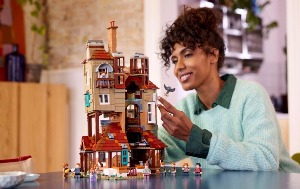 LEGO Harry Potter The Burrow - Collectors Edition set ...